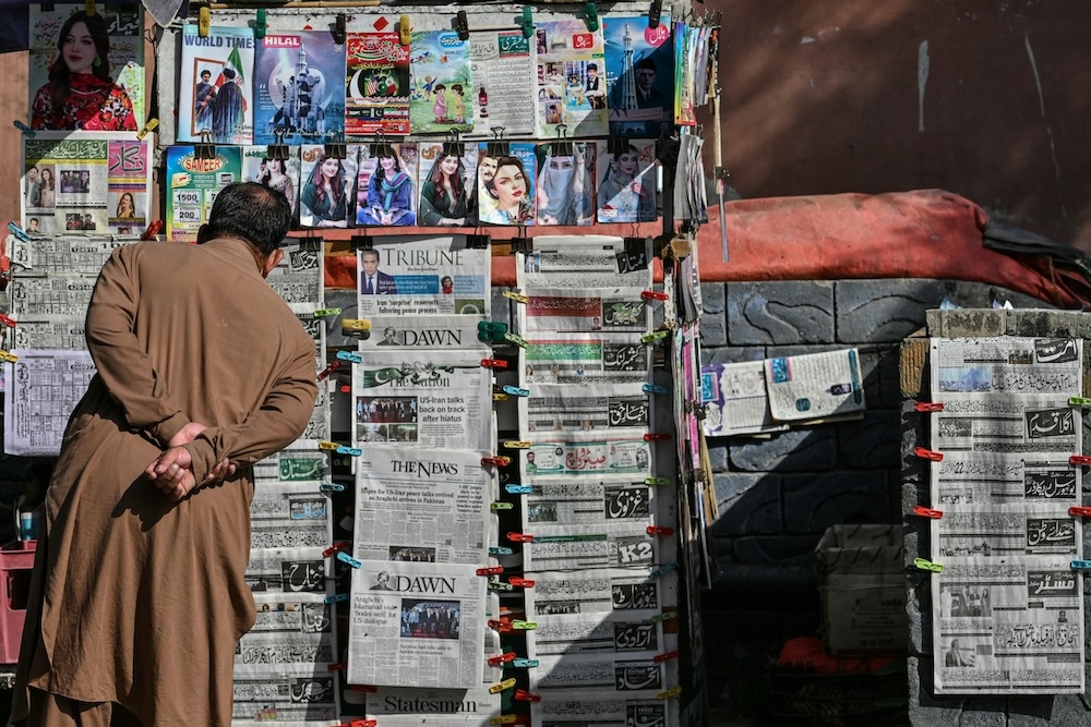 Pakistan's media in a bind - notices, cases, red lines and continued ...